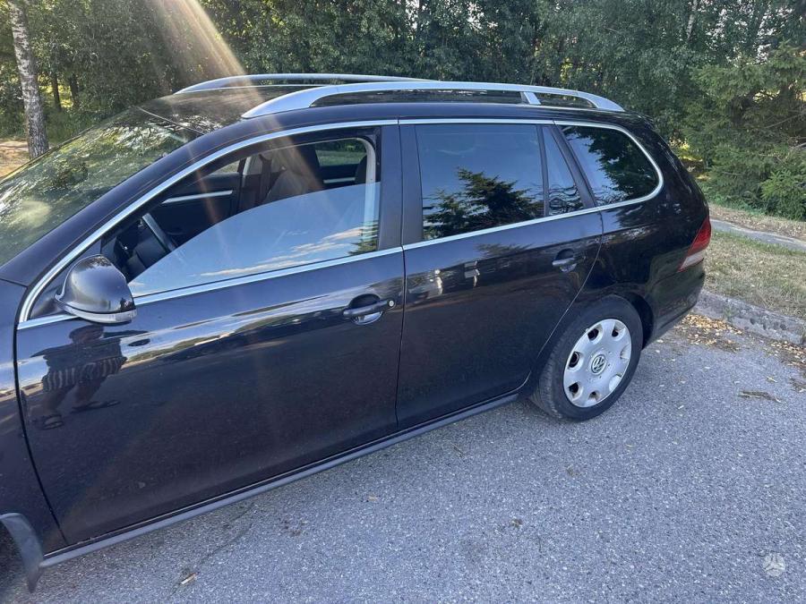 Melns Volkswagen Golf 2011 Viļņa, ar dzinēja tilpumu 1.39 L un nobraukumu 259 tūkst. km par 3199 €, foto 13 vietnē AUTOMOTO.COM.LV