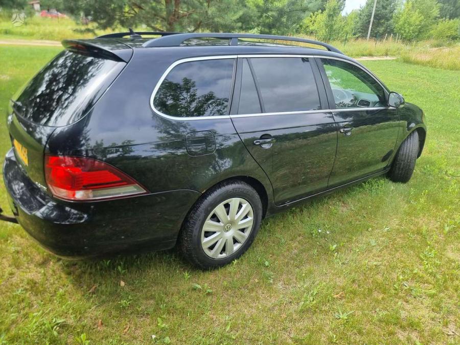 Black Volkswagen Golf 2011 in Jonava, with an engine capacity of 1.97 L and mileage of 178 thousand km for 2199 €, photo 10 on AUTOMOTO.COM.LV