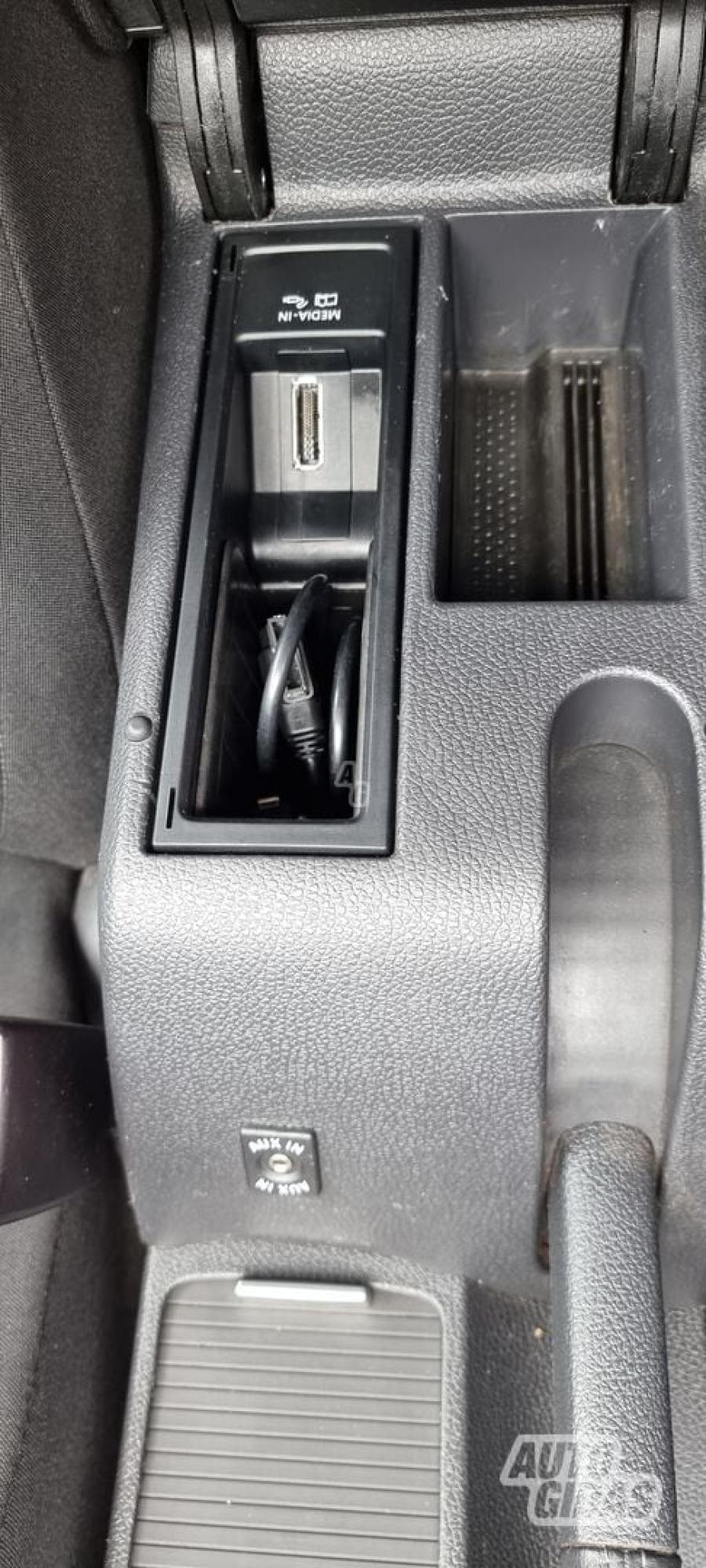 Melns Volkswagen Golf 2011 Kėdainiai, ar dzinēja tilpumu 1.40 L un nobraukumu 198 tūkst. km par 4599 €, foto 22 vietnē AUTOMOTO.COM.LV