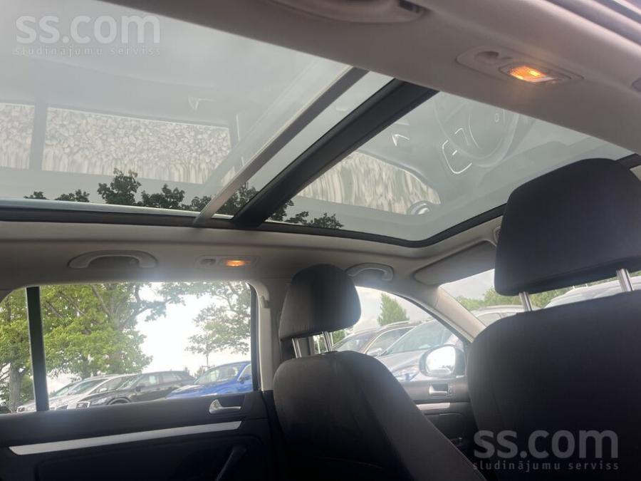 Melns Volkswagen Golf 2011 Valmiera, ar dzinēja tilpumu 2.00 L un nobraukumu 0 tūkst. km par 4900 €, foto 11 vietnē AUTOMOTO.COM.LV
