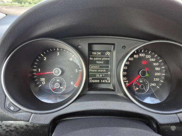 Melns Volkswagen Golf 2011 Viļņa, ar dzinēja tilpumu 1.60 L un nobraukumu 326 tūkst. km par 3250 €, foto 1 vietnē AUTOMOTO.COM.LV