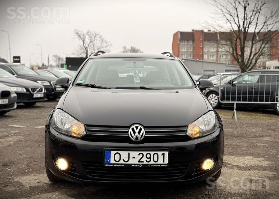 Melns Volkswagen Golf 2011 Jelgava, ar dzinēja tilpumu 1.60 L un nobraukumu 290 tūkst. km par 4299 €, foto 4 vietnē AUTOMOTO.COM.LV
