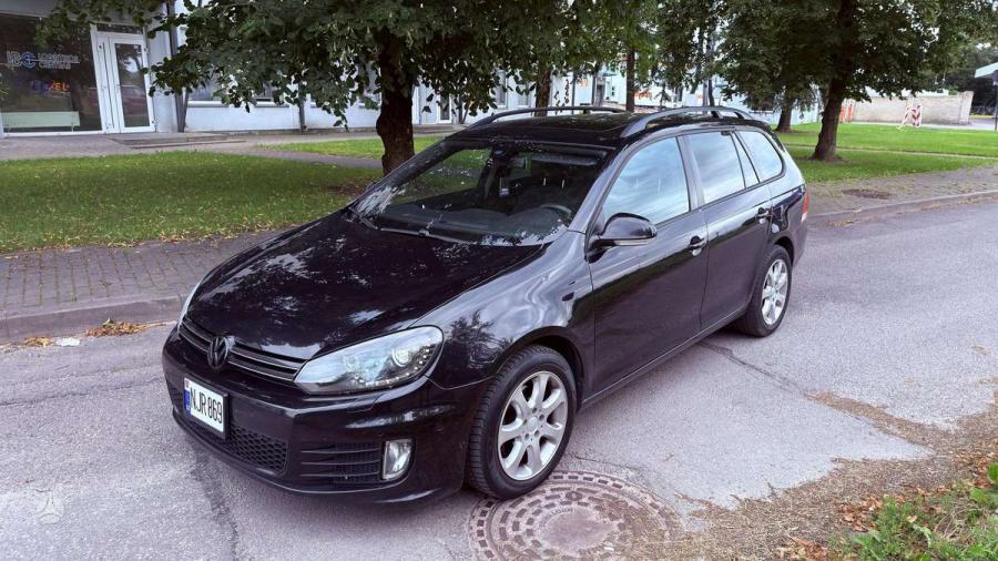 Black Volkswagen Golf 2011 in Vilnius, with an engine capacity of 1.60 L and mileage of 288 thousand km for 3850 €, photo 13 on AUTOMOTO.COM.LV