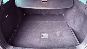 Black Volkswagen Golf 2011 in Vilnius, with an engine capacity of 1.60 L and mileage of 288 thousand km for 3850 €, photo 20 on AUTOMOTO.COM.LV