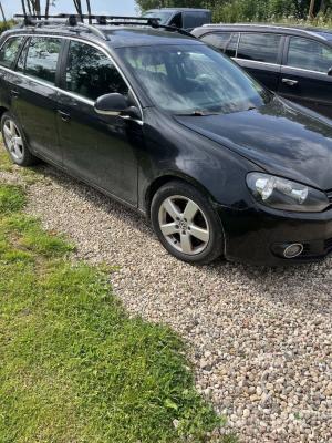 Melns Volkswagen Golf 2011 Rīga, ar dzinēja tilpumu 2.00 L un nobraukumu 420 tūkst. km par 2200 €, foto 4 vietnē AUTOMOTO.COM.LV