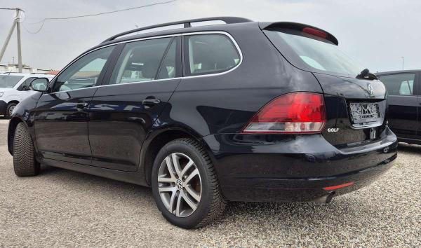 Black Volkswagen Golf 2011 in Kaunas, with an engine capacity of 1.60 L and mileage of 200 thousand km for 3700 €, photo 5 on AUTOMOTO.COM.LV