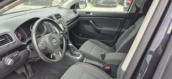 Black Volkswagen Golf 2011 in Kaunas, with an engine capacity of 1.60 L and mileage of 200 thousand km for 3700 €, photo 9 on AUTOMOTO.COM.LV