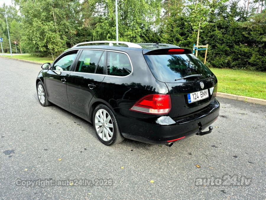 Melns Volkswagen Golf 2011 Tallina, ar dzinēja tilpumu 1.60 L un nobraukumu 331 tūkst. km par 2995 €, foto 5 vietnē AUTOMOTO.COM.LV