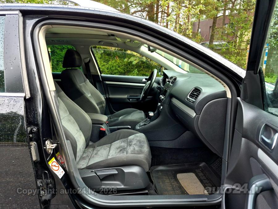 Melns Volkswagen Golf 2011 Tallina, ar dzinēja tilpumu 1.60 L un nobraukumu 331 tūkst. km par 2995 €, foto 7 vietnē AUTOMOTO.COM.LV