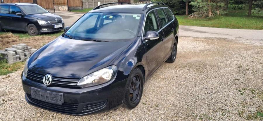 Melns Volkswagen Golf 2011 Pasvalys, ar dzinēja tilpumu 1.60 L un nobraukumu 285 tūkst. km par 3250 €, foto 3 vietnē AUTOMOTO.COM.LV