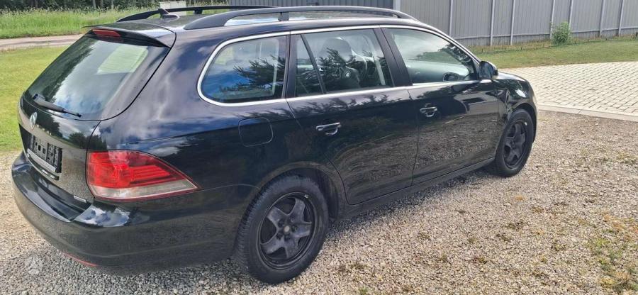 Melns Volkswagen Golf 2011 Pasvalys, ar dzinēja tilpumu 1.60 L un nobraukumu 285 tūkst. km par 3250 €, foto 5 vietnē AUTOMOTO.COM.LV