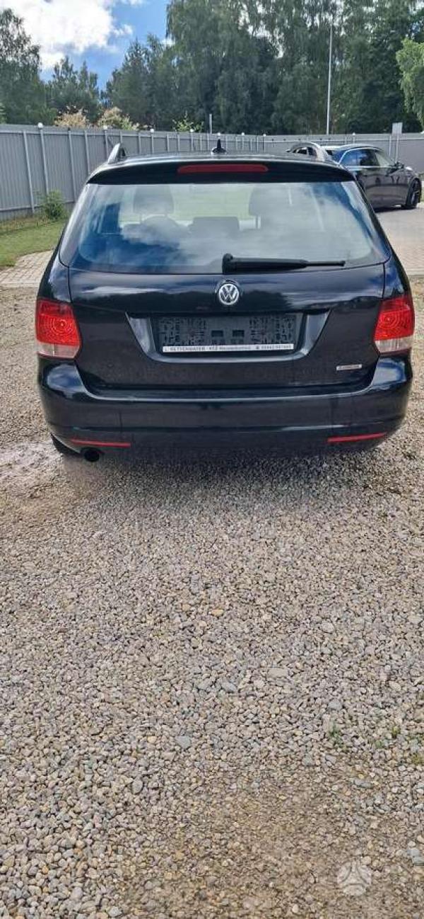 Volkswagen Golf 2011 Pasvalys vietnē Melns Volkswagen Golf 2011 Pasvalys, ar dzinēja tilpumu 1.60 L un nobraukumu 285 tūkst. km par 3250 €, foto 7 vietnē AUTOMOTO.COM.LV