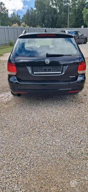 Melns Volkswagen Golf 2011 Pasvalys, ar dzinēja tilpumu 1.60 L un nobraukumu 285 tūkst. km par 3250 €, foto 7 vietnē AUTOMOTO.COM.LV