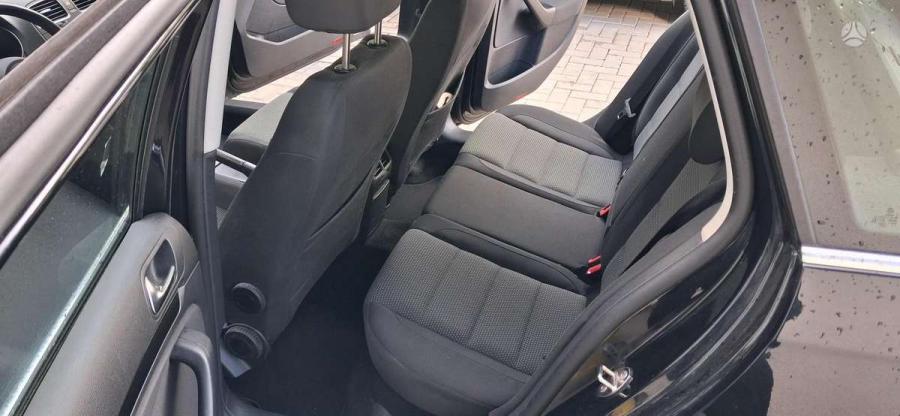 Melns Volkswagen Golf 2011 Pasvalys, ar dzinēja tilpumu 1.60 L un nobraukumu 285 tūkst. km par 3250 €, foto 12 vietnē AUTOMOTO.COM.LV
