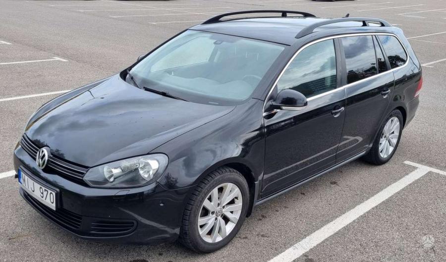 Melns Volkswagen Golf 2011 Šauļi, ar dzinēja tilpumu 1.60 L un nobraukumu 323 tūkst. km par 3750 €, foto 3 vietnē AUTOMOTO.COM.LV