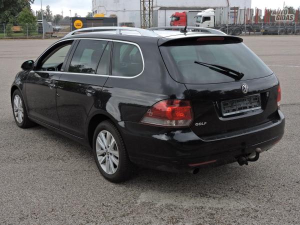 Black Volkswagen Golf 2011 in Marijampole, with an engine capacity of 1.60 L and mileage of 304 thousand km for 2950 €, photo 5 on AUTOMOTO.COM.LV