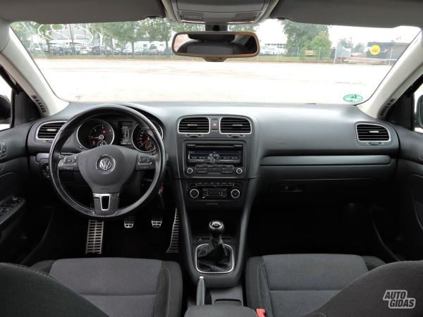Black Volkswagen Golf 2011 in Marijampole, with an engine capacity of 1.60 L and mileage of 304 thousand km for 2950 €, photo 9 on AUTOMOTO.COM.LV