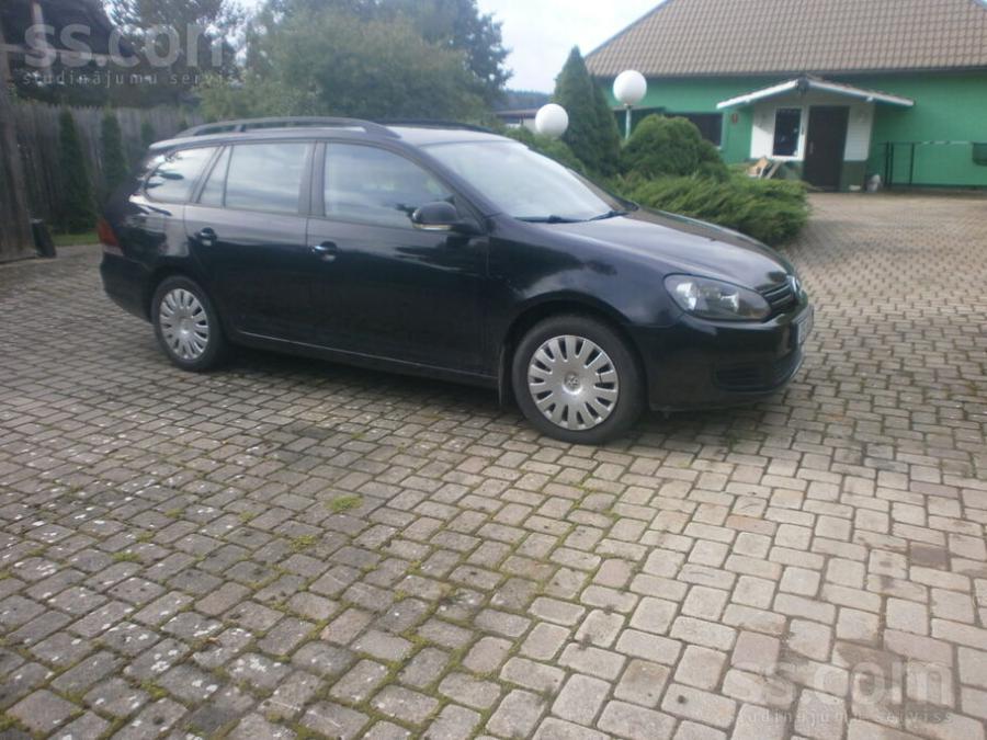 Black Volkswagen Golf 2011 in Ogre, with an engine capacity of 1.60 L and mileage of 315 thousand km for 1750 €, photo 1 on AUTOMOTO.COM.LV