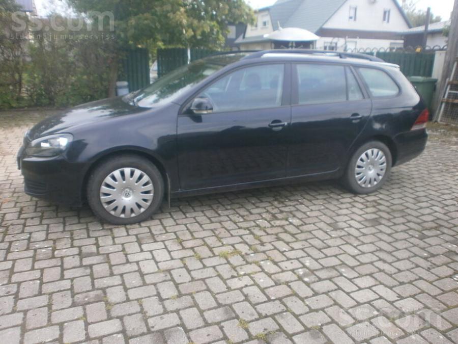 Black Volkswagen Golf 2011 in Ogre, with an engine capacity of 1.60 L and mileage of 315 thousand km for 1750 €, photo 6 on AUTOMOTO.COM.LV