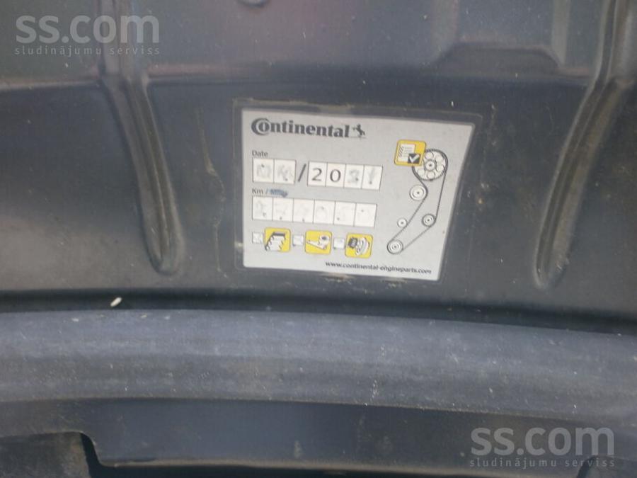 Black Volkswagen Golf 2011 in Ogre, with an engine capacity of 1.60 L and mileage of 315 thousand km for 1750 €, photo 10 on AUTOMOTO.COM.LV