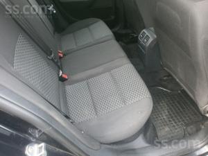 Black Volkswagen Golf 2011 in Ogre, with an engine capacity of 1.60 L and mileage of 315 thousand km for 1750 €, photo 13 on AUTOMOTO.COM.LV