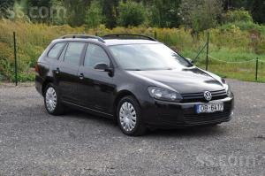 Melns Volkswagen Golf 2011 Rīga, ar dzinēja tilpumu 1.60 L un nobraukumu 315 tūkst. km par 2250 €, foto  vietnē AUTOMOTO.COM.LV