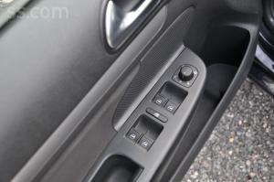 Melns Volkswagen Golf 2011 Rīga, ar dzinēja tilpumu 1.60 L un nobraukumu 315 tūkst. km par 2250 €, foto 13 vietnē AUTOMOTO.COM.LV