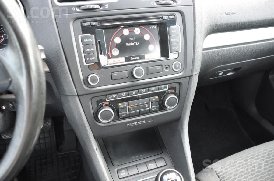 Melns Volkswagen Golf 2011 Rīga, ar dzinēja tilpumu 1.60 L un nobraukumu 315 tūkst. km par 2250 €, foto 16 vietnē AUTOMOTO.COM.LV