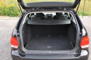 Melns Volkswagen Golf 2011 Rīga, ar dzinēja tilpumu 1.60 L un nobraukumu 315 tūkst. km par 2250 €, foto 21 vietnē AUTOMOTO.COM.LV