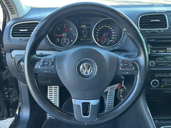 Black Volkswagen Golf 2011 in Marijampole, with an engine capacity of 1.60 L and mileage of 304 thousand km for 3150 €, photo 10 on AUTOMOTO.COM.LV