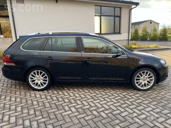 Black Volkswagen Golf 2011 in Rezekne, with an engine capacity of 2.00 L and mileage of 270 thousand km for 4550 €, photo 6 on AUTOMOTO.COM.LV