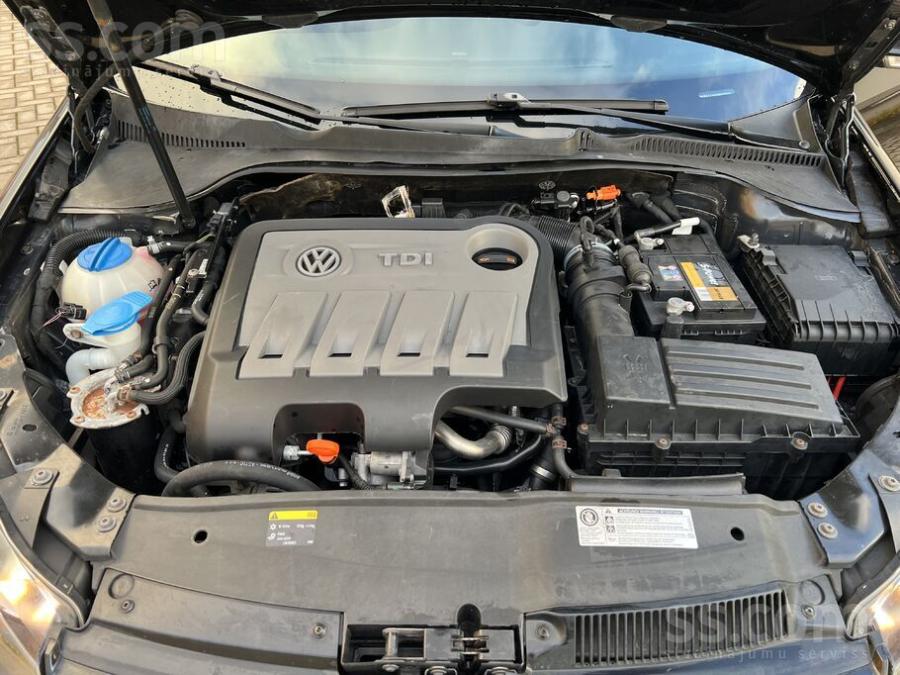 Black Volkswagen Golf 2011 in Rezekne, with an engine capacity of 2.00 L and mileage of 270 thousand km for 4550 €, photo 16 on AUTOMOTO.COM.LV