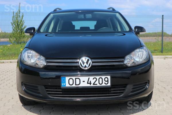Melns Volkswagen Golf 2012 Rīga, ar dzinēja tilpumu 1.60 L un nobraukumu 259 tūkst. km par 4550 €, foto 3 vietnē AUTOMOTO.COM.LV