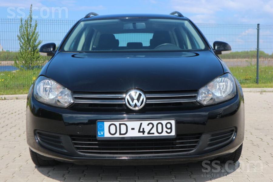 Melns Volkswagen Golf 2012 Rīga, ar dzinēja tilpumu 1.60 L un nobraukumu 259 tūkst. km par 2850 €, foto 3 vietnē AUTOMOTO.COM.LV