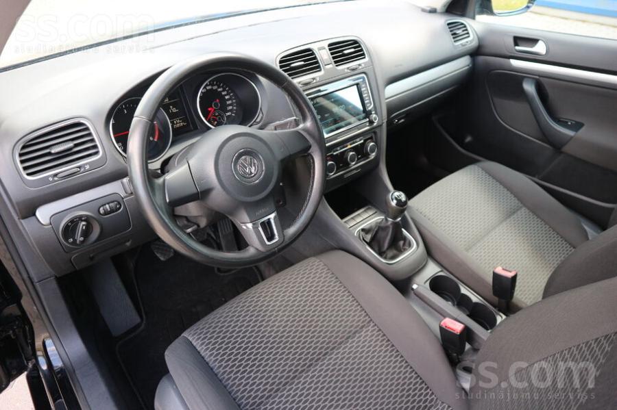Melns Volkswagen Golf 2012 Rīga, ar dzinēja tilpumu 1.60 L un nobraukumu 259 tūkst. km par 2850 €, foto 15 vietnē AUTOMOTO.COM.LV