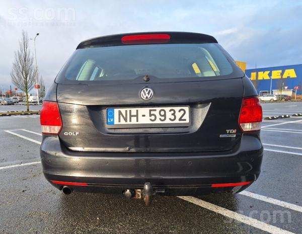 Melns Volkswagen Golf 2012 Rīga, ar dzinēja tilpumu 1.60 L un nobraukumu 290 tūkst. km par 3900 €, foto 3 vietnē AUTOMOTO.COM.LV