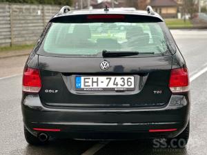 Black Volkswagen Golf 2012 in Jelgava, with an engine capacity of 1.60 L and mileage of 285 thousand km for 3350 €, photo 5 on AUTOMOTO.COM.LV
