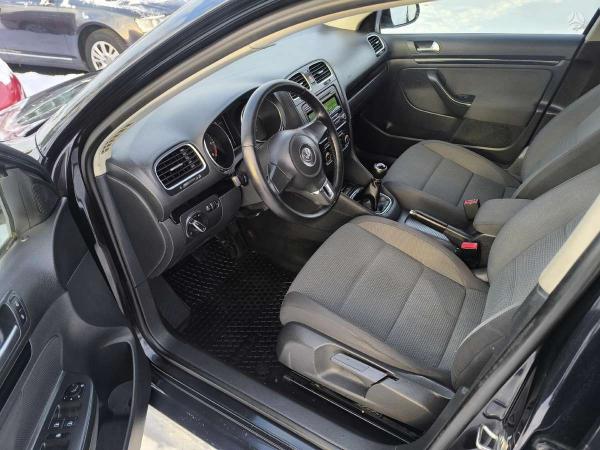 Melns Volkswagen Golf 2012 Joniškis, ar dzinēja tilpumu 1.60 L un nobraukumu 283 tūkst. km par 3999 €, foto 8 vietnē AUTOMOTO.COM.LV