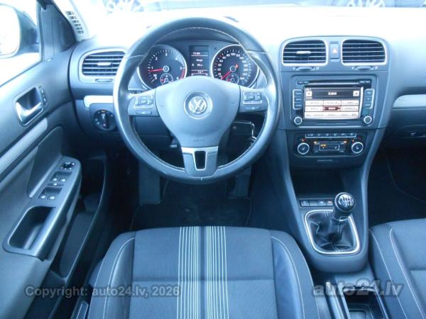 Melns Volkswagen Golf 2012 Viljandi, ar dzinēja tilpumu 2.00 L un nobraukumu 247 tūkst. km par 5990 €, foto 5 vietnē AUTOMOTO.COM.LV