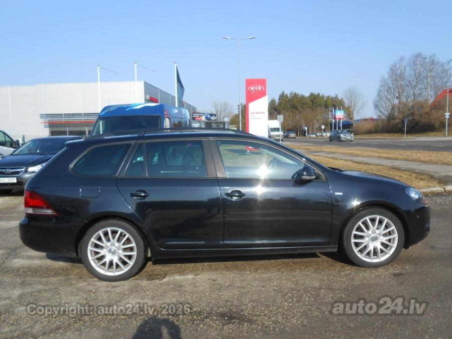 Melns Volkswagen Golf 2012 Viljandi, ar dzinēja tilpumu 2.00 L un nobraukumu 247 tūkst. km par 5990 €, foto 19 vietnē AUTOMOTO.COM.LV
