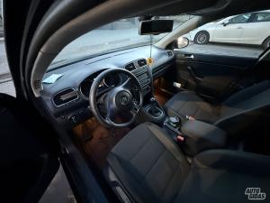 Melns Volkswagen Golf 2012 Šauļi, ar dzinēja tilpumu 1.60 L un nobraukumu 373 tūkst. km par 2000 €, foto 10 vietnē AUTOMOTO.COM.LV