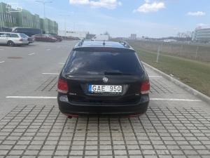 Black Volkswagen Golf 2012 in Vilnius, with an engine capacity of 1.60 L and mileage of 339 thousand km for 3200 €, photo 6 on AUTOMOTO.COM.LV