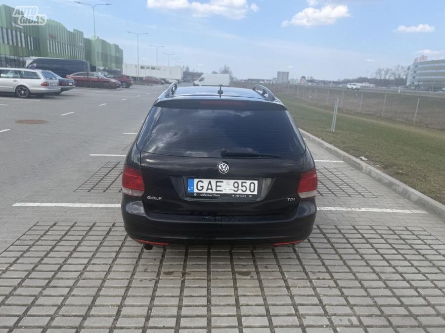 Black Volkswagen Golf 2012 in Vilnius, with an engine capacity of 1.60 L and mileage of 339 thousand km for 3200 €, photo 6 on AUTOMOTO.COM.LV