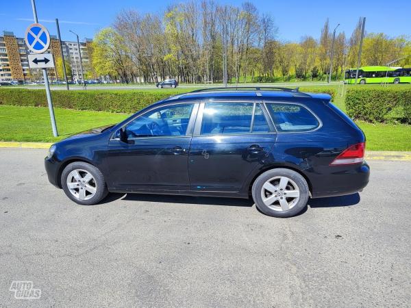 Black Volkswagen Golf 2012 in Kaunas, with an engine capacity of 1.60 L and mileage of 281 thousand km for 2750 €, photo 2 on AUTOMOTO.COM.LV