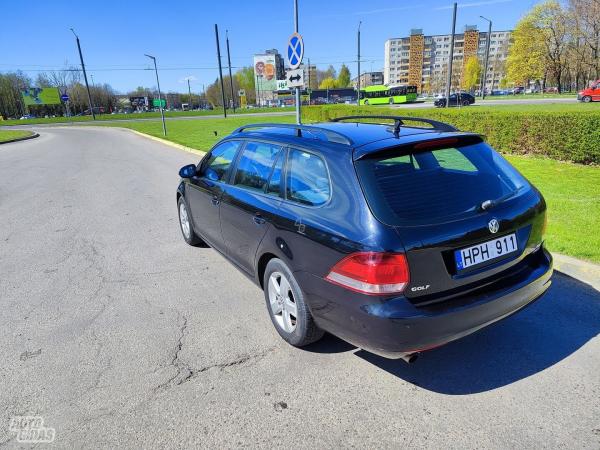 Black Volkswagen Golf 2012 in Kaunas, with an engine capacity of 1.60 L and mileage of 281 thousand km for 2750 €, photo 3 on AUTOMOTO.COM.LV