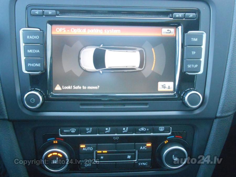 Melns Volkswagen Golf 2012 Viljandi, ar dzinēja tilpumu 2.00 L un nobraukumu 247 tūkst. km par 5990 €, foto 7 vietnē AUTOMOTO.COM.LV