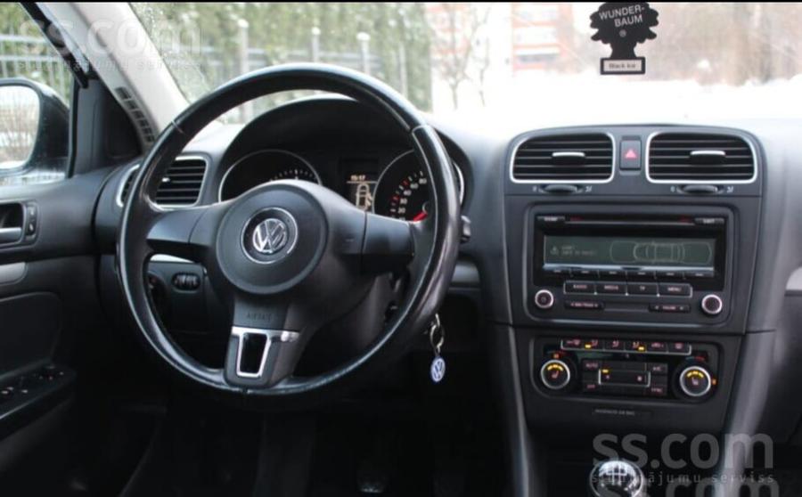 Melns Volkswagen Golf 2012 Rīga, ar dzinēja tilpumu 1.60 L un nobraukumu 202 tūkst. km par 3750 €, foto 4 vietnē AUTOMOTO.COM.LV