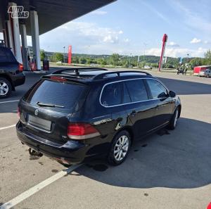 Black Volkswagen Golf 2012 in Kaunas, with an engine capacity of 1.60 L and mileage of 283 thousand km for 2950 €, photo 5 on AUTOMOTO.COM.LV