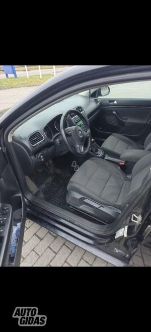 Black Volkswagen Golf 2012 in Kaunas, with an engine capacity of 1.60 L and mileage of 283 thousand km for 2950 €, photo 8 on AUTOMOTO.COM.LV