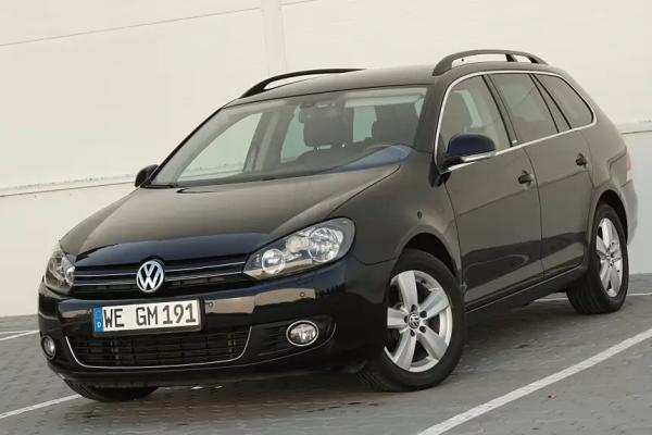 Melns Volkswagen Golf 2012 Rīga, ar dzinēja tilpumu 1.60 L un nobraukumu 195 tūkst. km par 5700 €, foto 3 vietnē AUTOMOTO.COM.LV